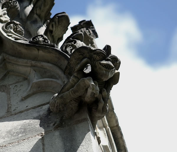 Os Gárgulas | O Calafrio