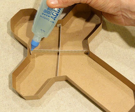 Needles 'n' Knowledge: Cross 3d Box with Swirly Overlay Assembly Guide