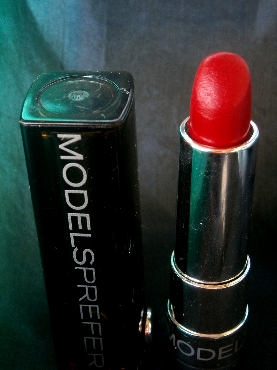 Models Prefer Lipstick - Mumma Guru