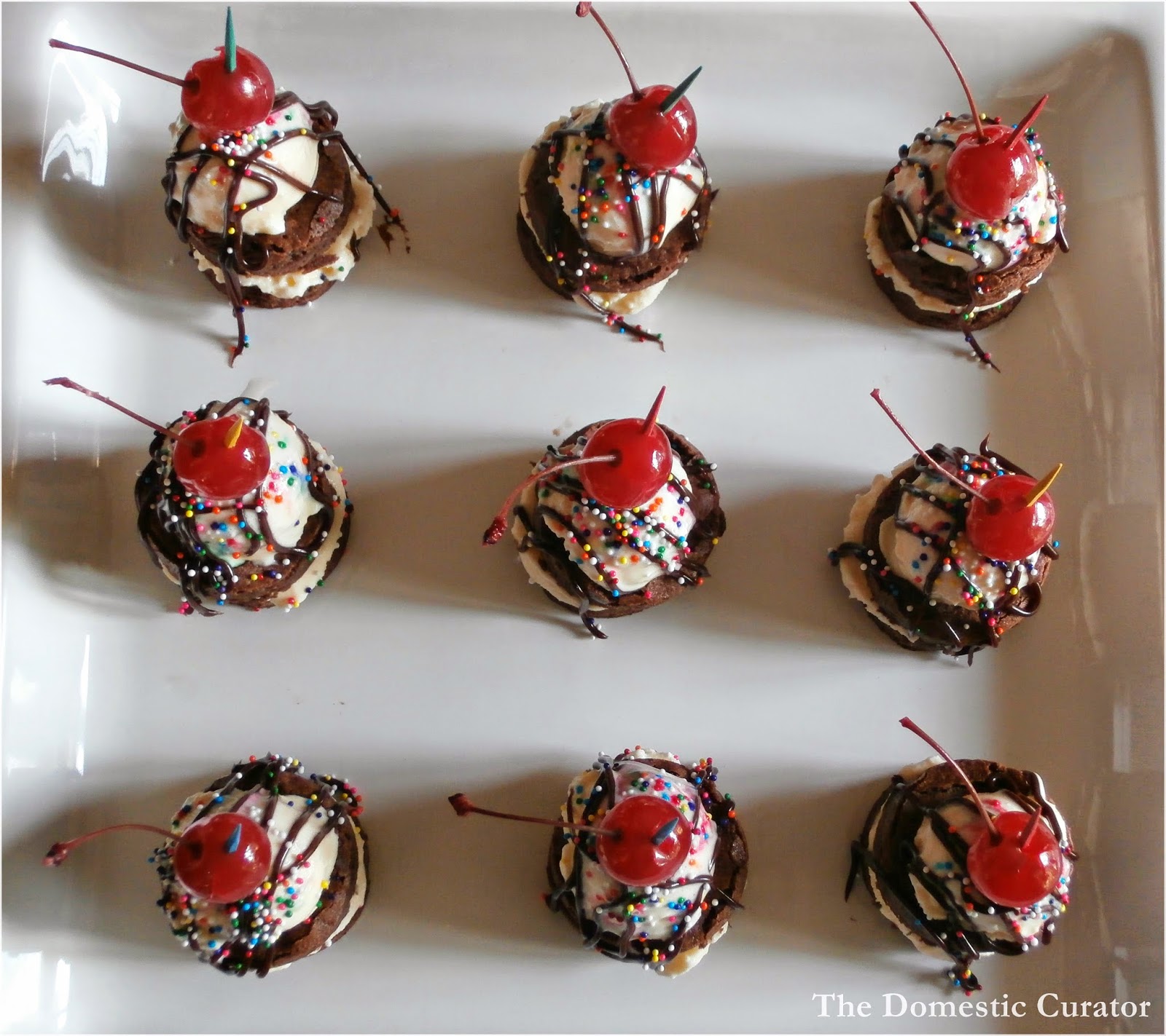 The Domestic Curator: Brownie Sundae Shooters