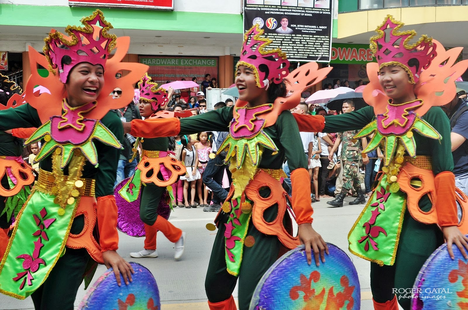 Bohol's Roving Eye: Recalling the 2013 Bohol Sandugo Festival