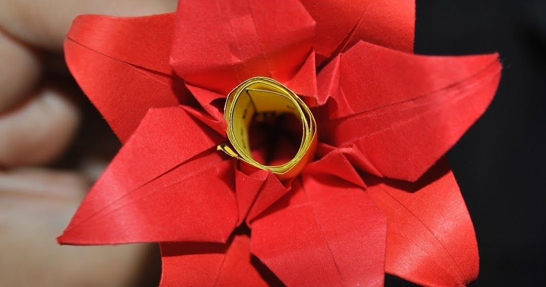 Origami by Mariana Soare: Crinul Regal simbol al suveranităţii