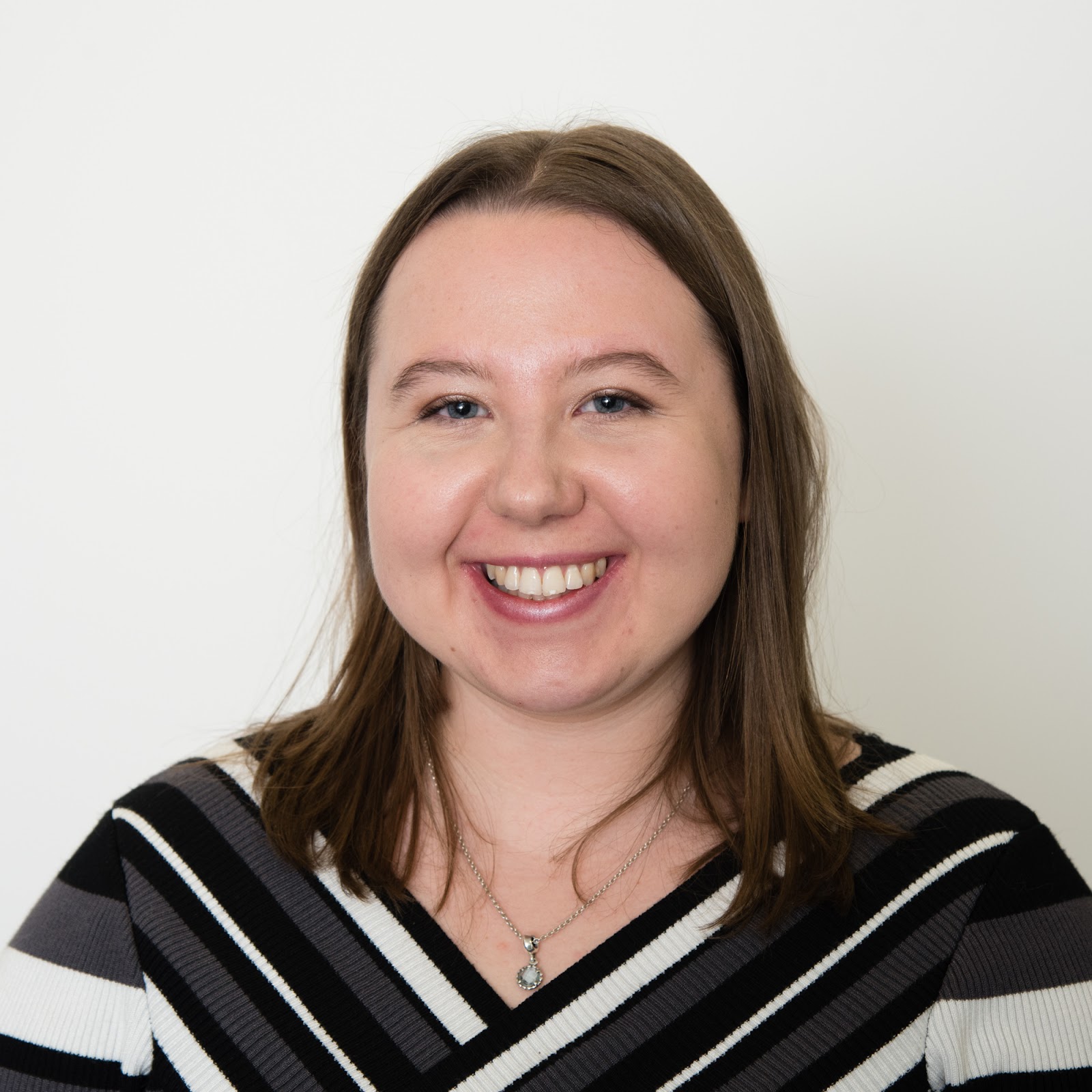 TARGETjobs Bloggers: Jade Davis talks us through her day at IT's not ...