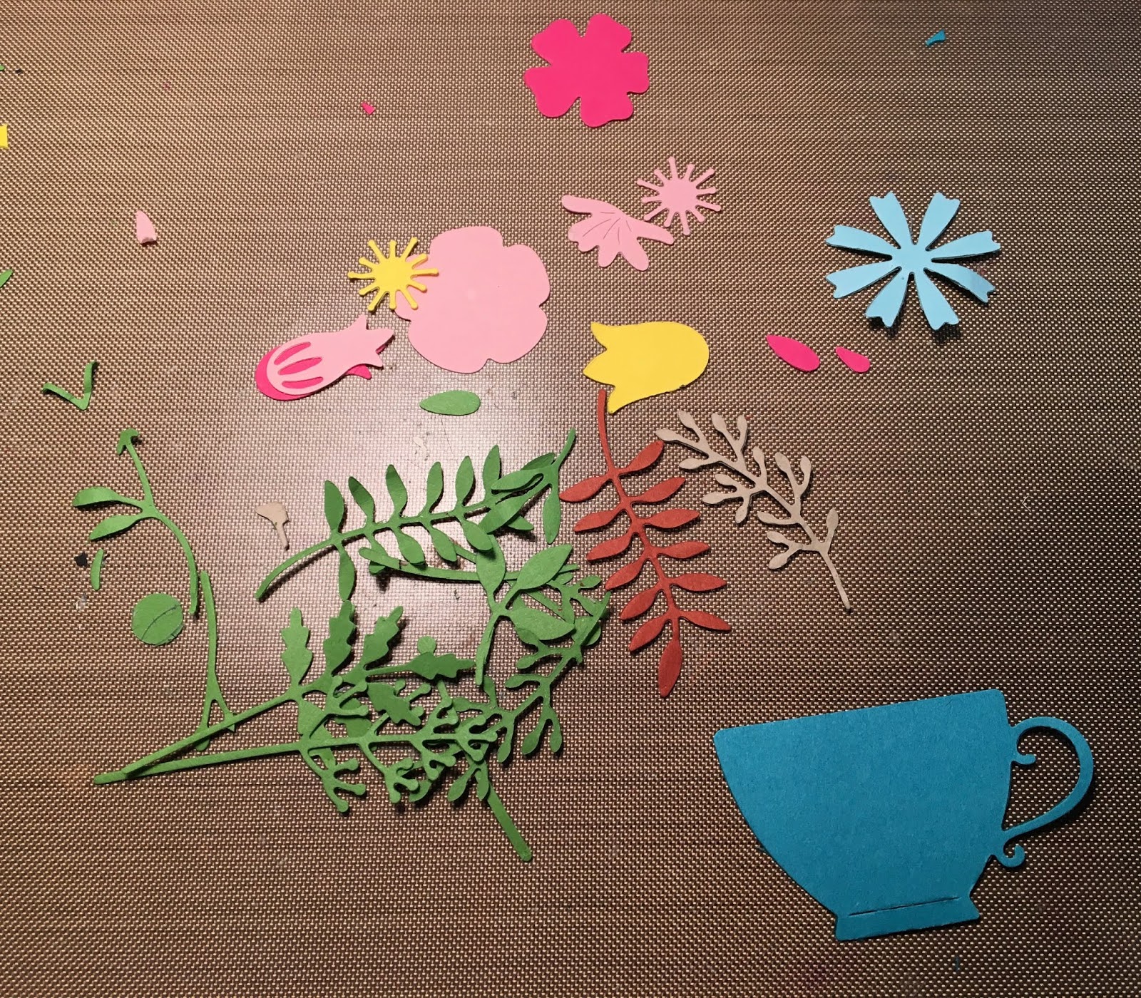 CottageCutz: Spring Teacup!