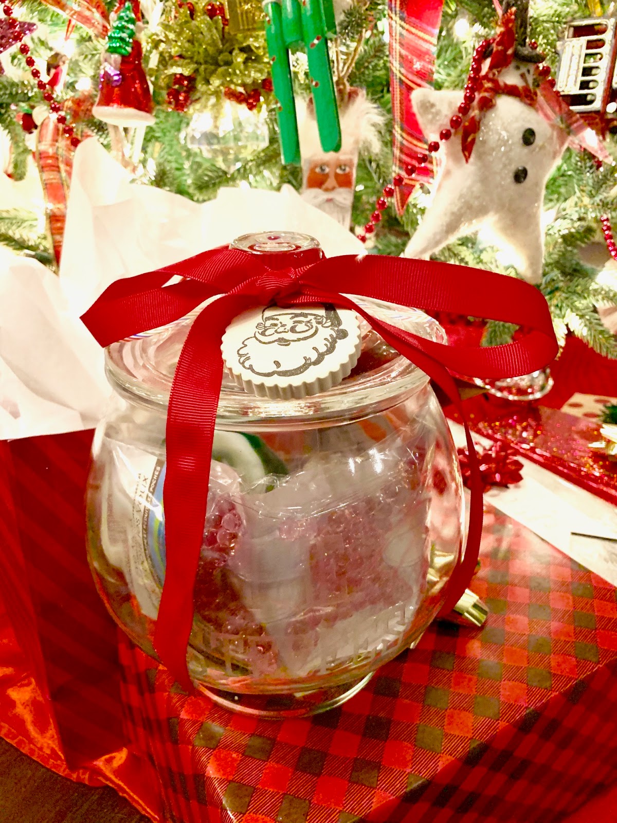 DIY Spa Kit in a Jar | Christmas Tree Lane