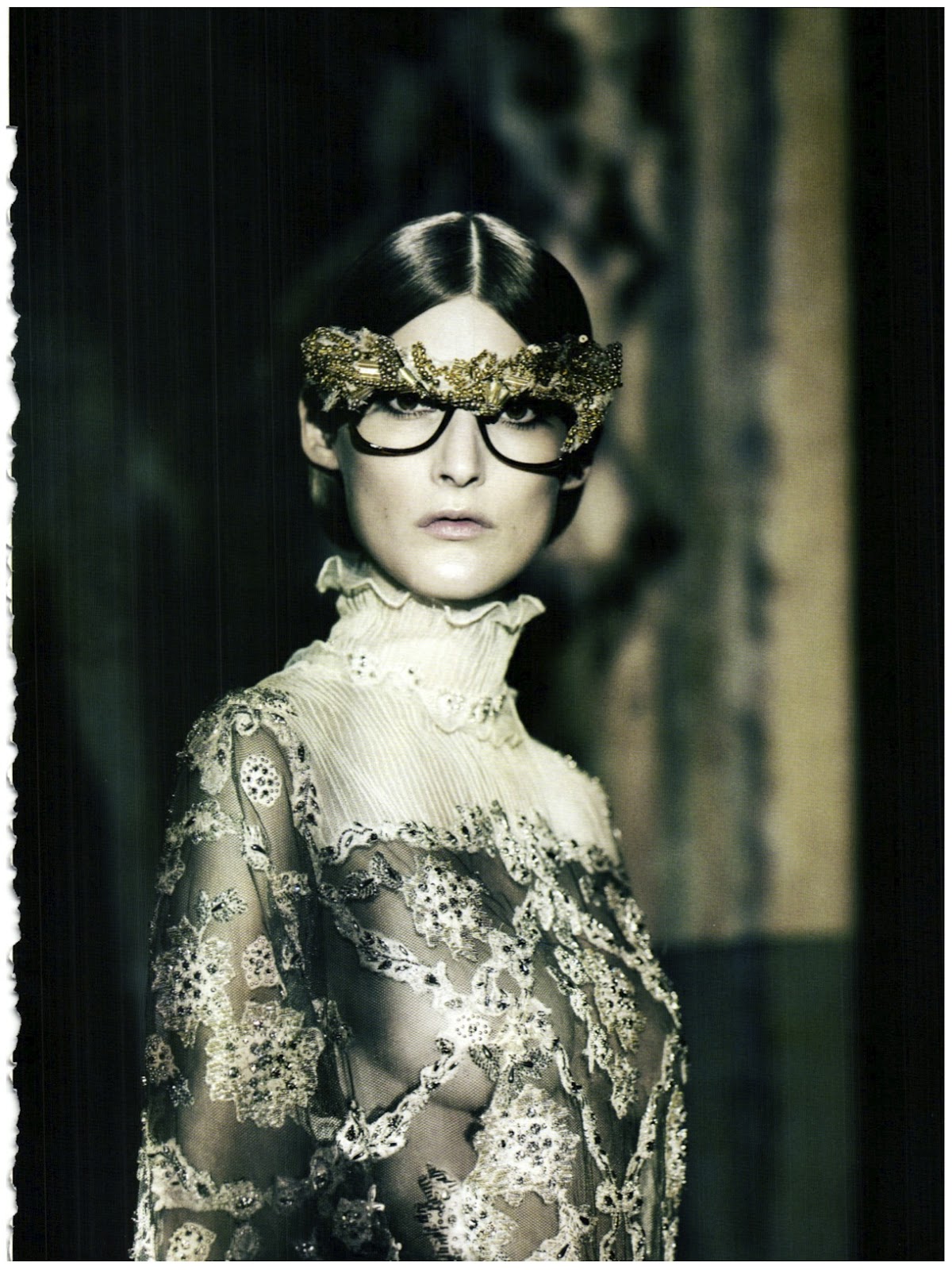 a lady in spring: marie piovesan by paolo roversi for vogue italia ...