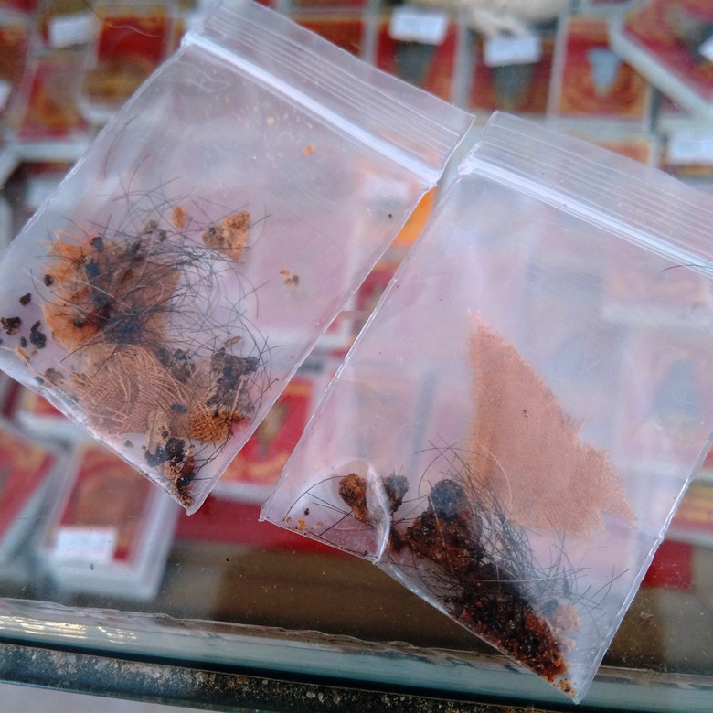 Temples In Thailand: Saraburi - Wat Sanamlao - LP Pinak