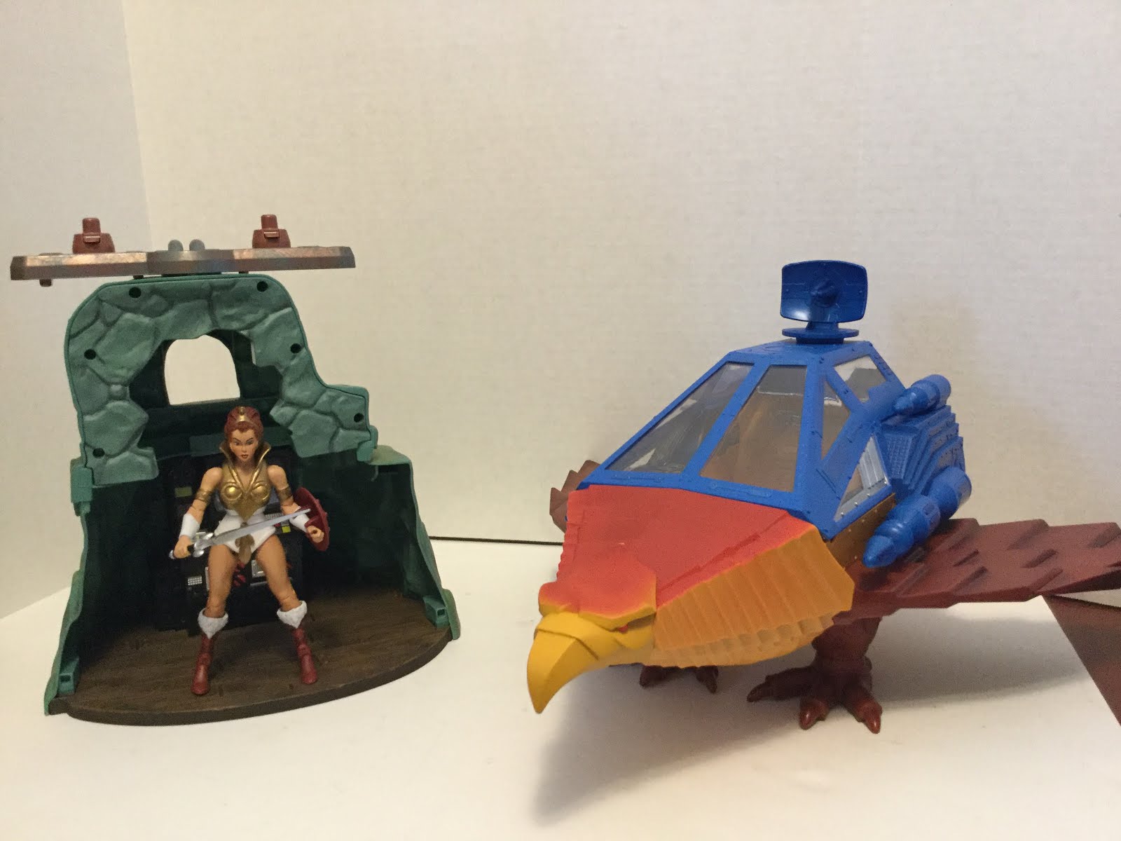 Grim's Blog: Mattel MOTUC Point Dread with Talon Fighter and Teela