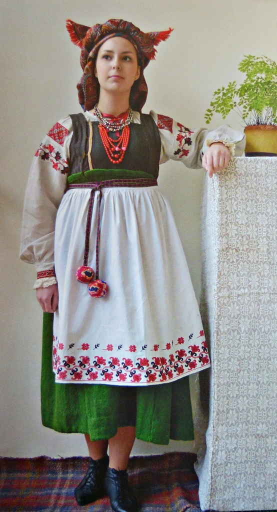Local style: Traditional costume of Belarus by region