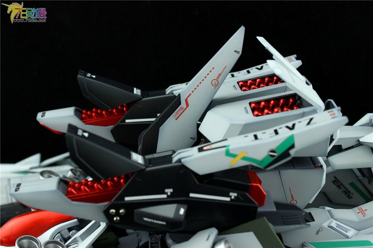 Gundam Family: MG 1/100 Robotech ReZEL Custom Build