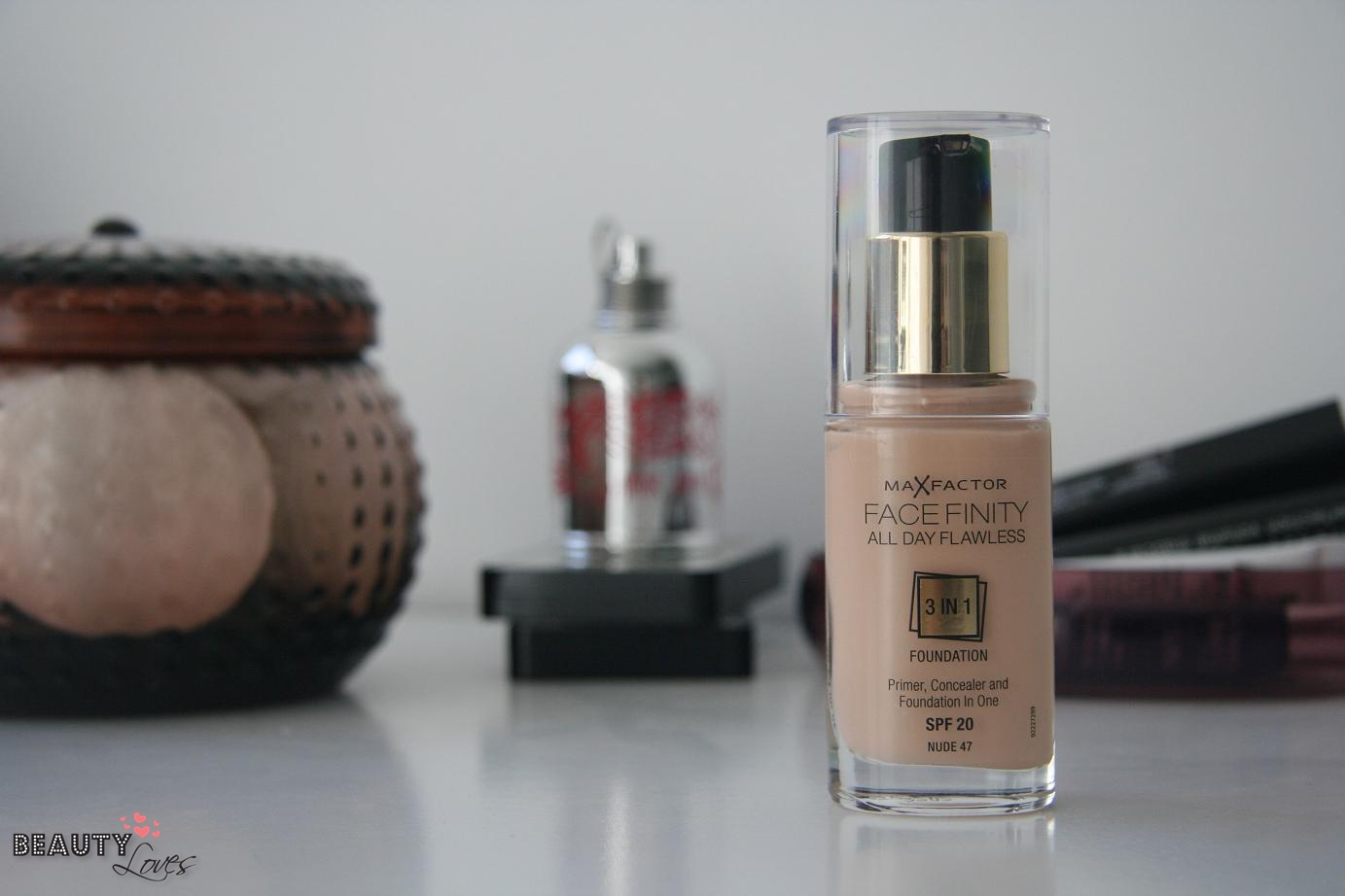 MAX FACTOR FACEFINITY ALL DAY FLAWLESS 3-IN-1 FOUNDATION | BeautyLoves