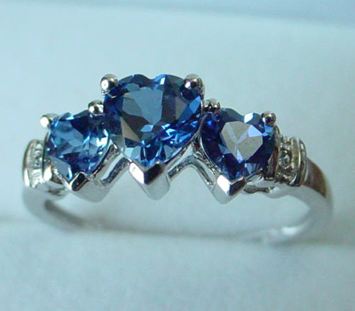 Everything has its price: Mari mengenal Batu berkilau Alexandrite