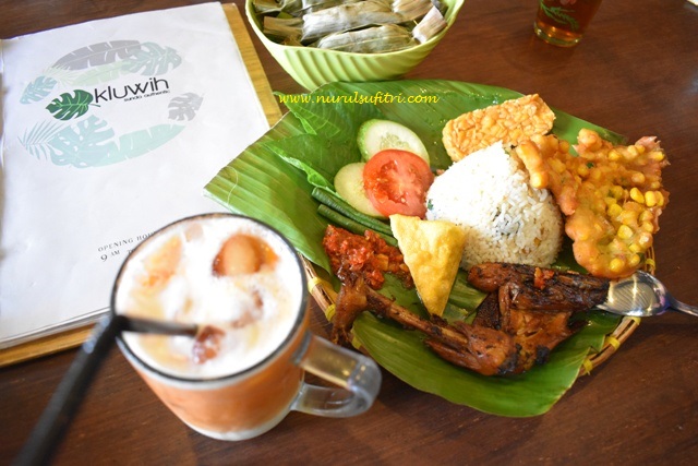 Menikmati Masakan Sunda Otentik di Restoran Kluwih Bogor [ Nurul ...