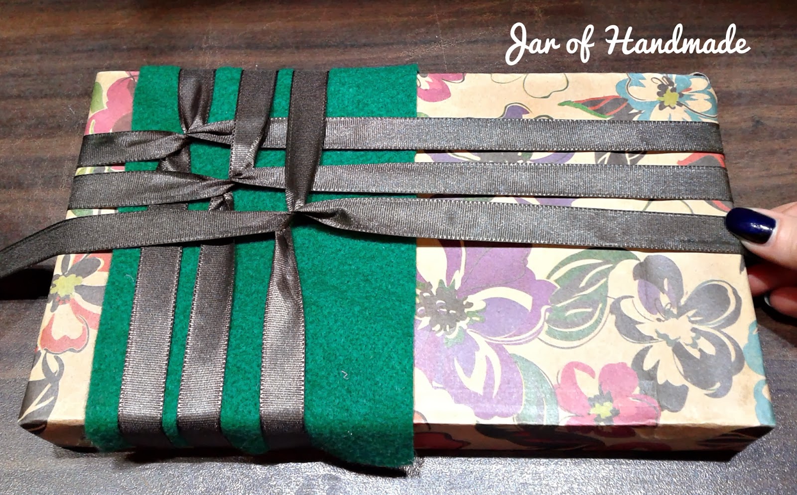 Jar Of Handmade: DIY: The Next Level of Gift Wrapping