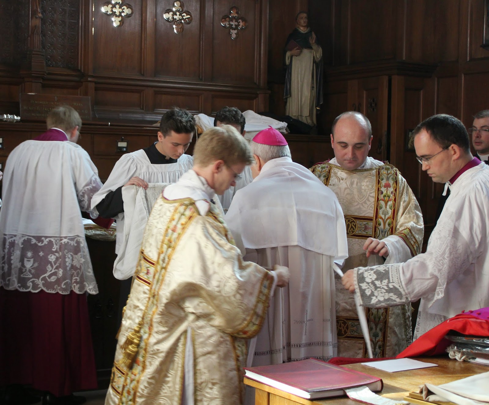 New Liturgical Movement: Pontifical High Mass for the Feast of All ...