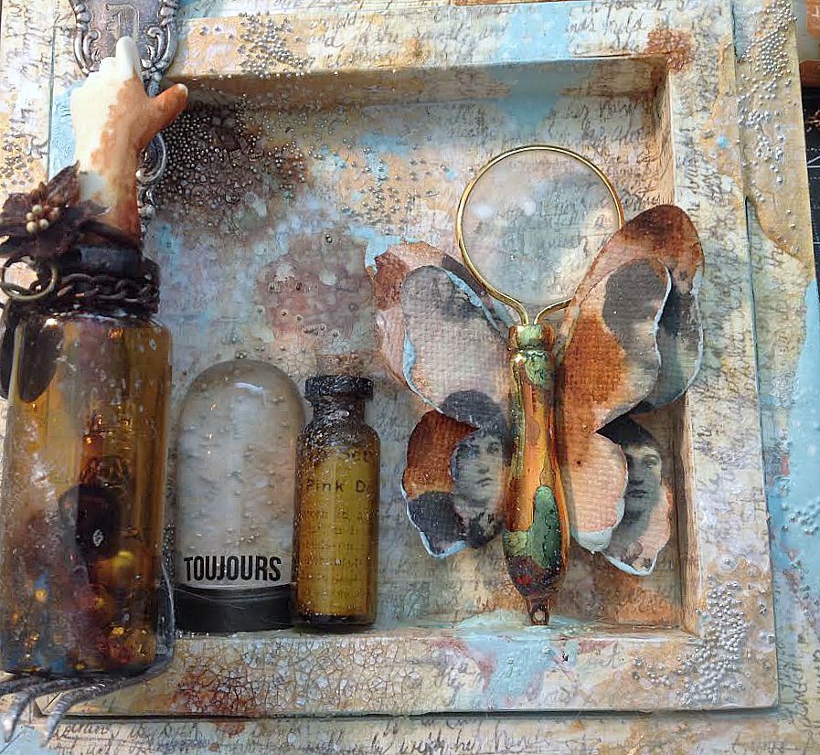 Msliberty Creations: Crowned Apothecary Tray for Prima