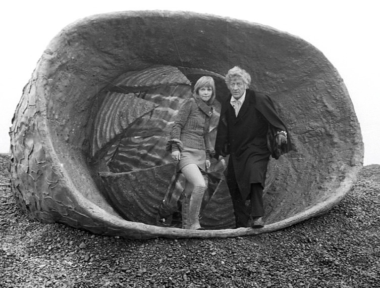 Cathode Ray Tube: CLASSIC DOCTOR WHO: The Claws of Axos / Special ...