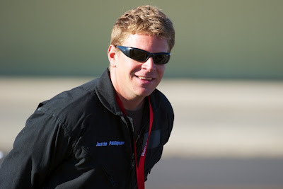 The Pylon Place: The Return to the Races