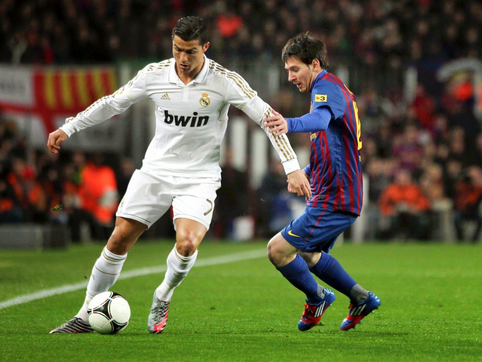 Pensamientos y Reflexiones: Cristiano Rolando ... VS ... Leonel Messi