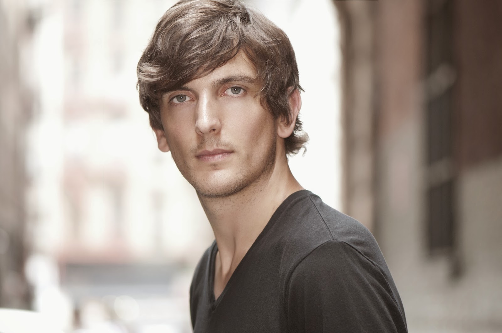 A Vocal Accord: Aaron Short: From England to the Big Apple