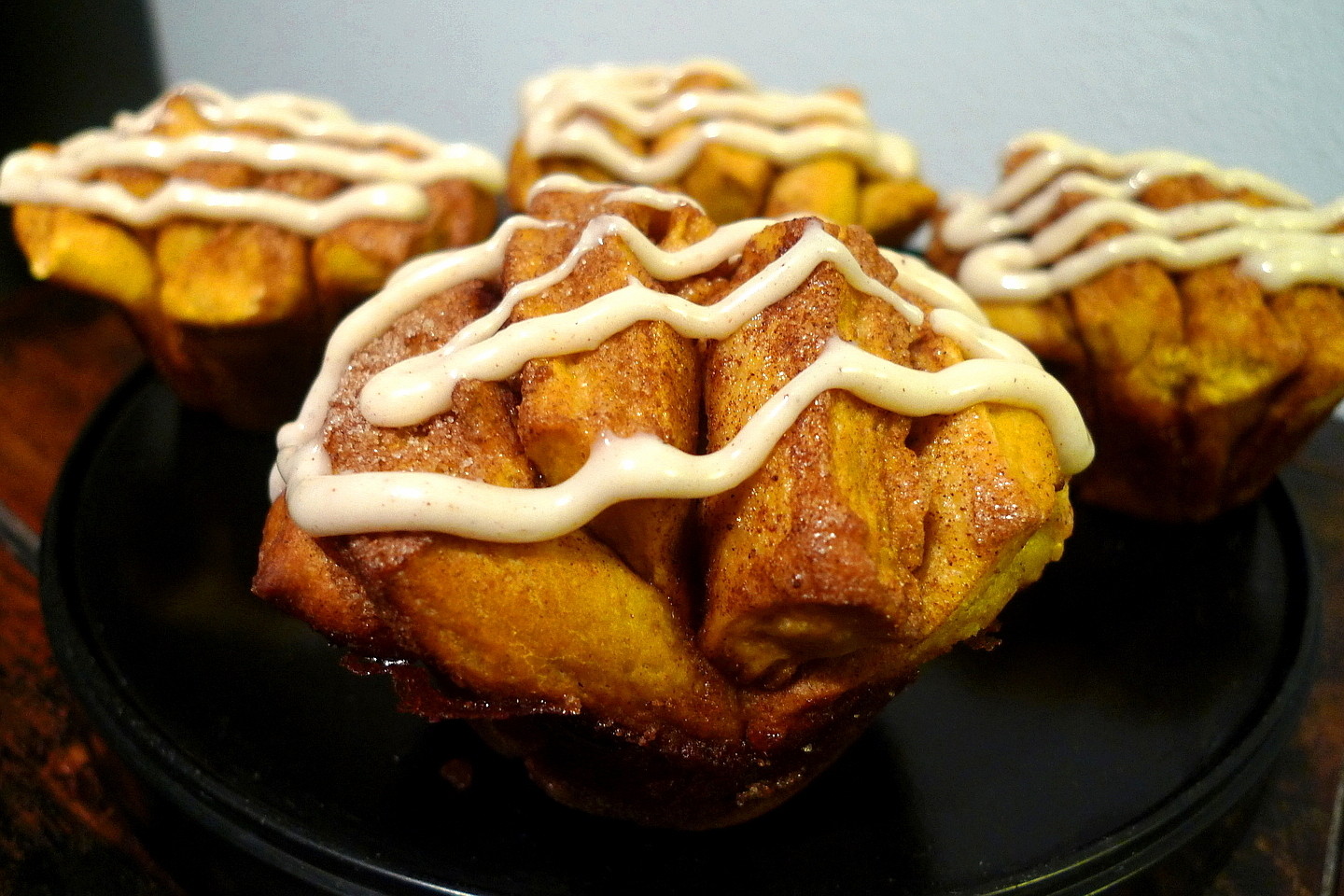 SWEET AS SUGAR COOKIES: Pumpkin Fantail Cinnamon Rolls