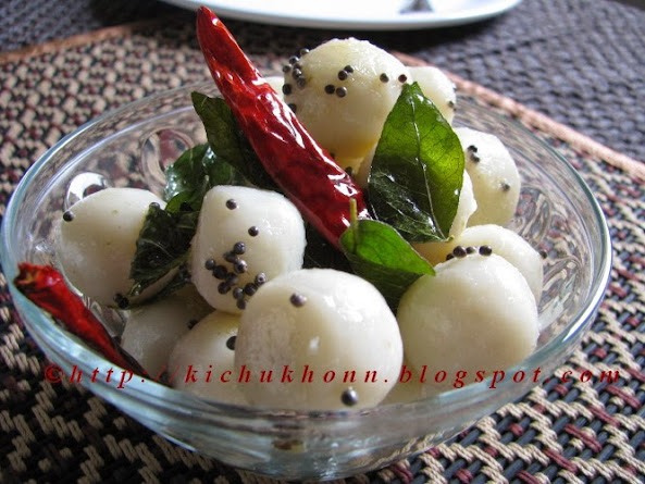 Kitchene Kichukhonn : Steamed Rice Balls