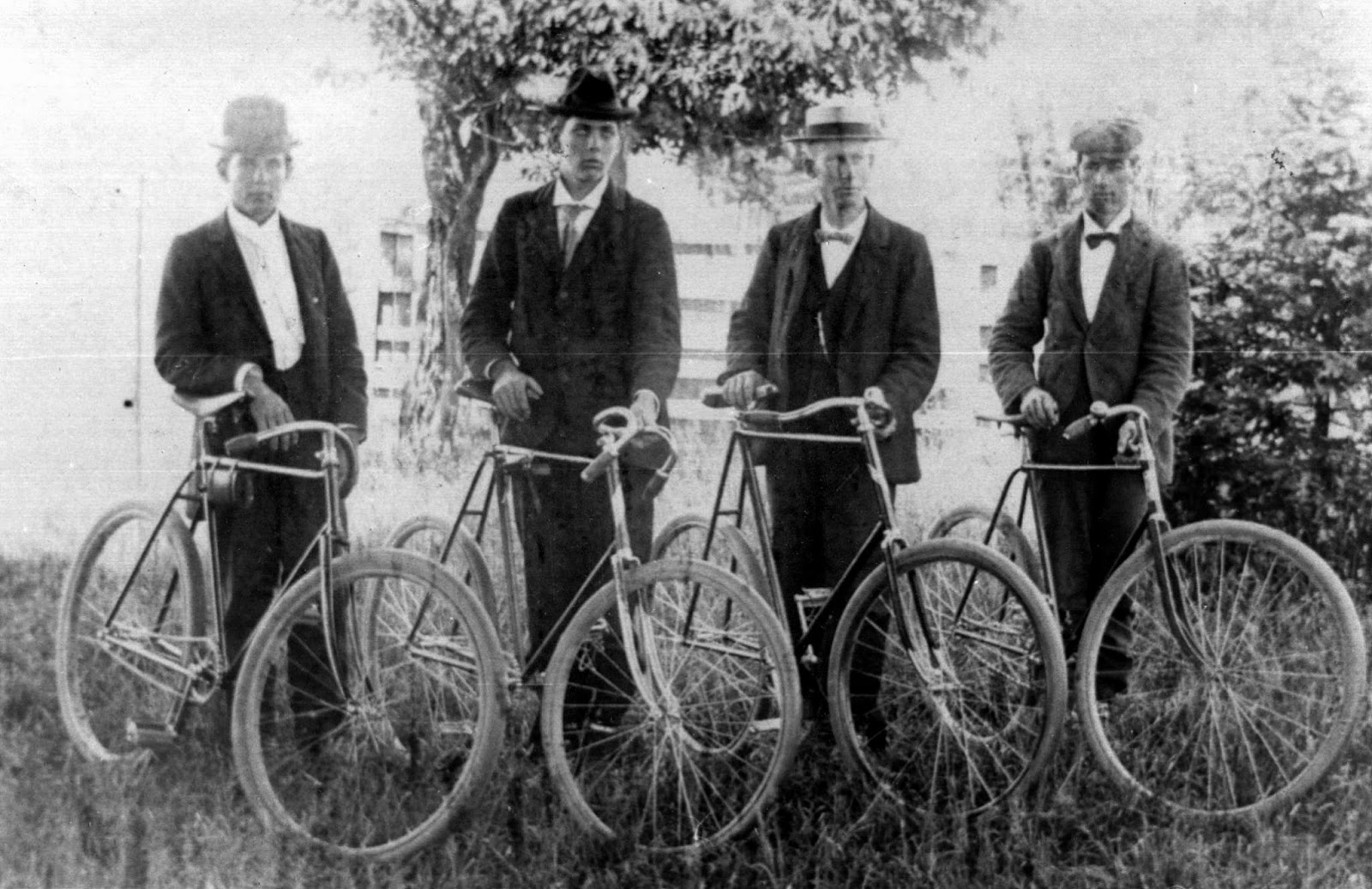 Old Union City Postcards and Pictures...: Early 1900 Bicycles in Union ...