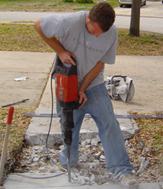 Wealth Of Creativity: [VIDEO] - Broke Construction Worker Makes Six ...