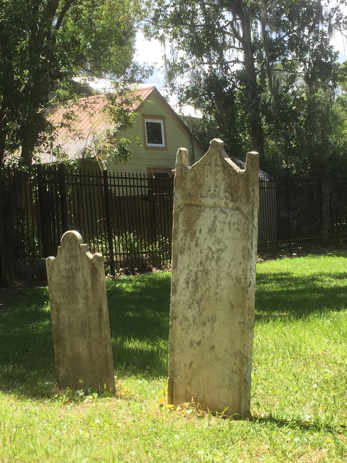 Tolomato Cemetery Times: Finding Footstones