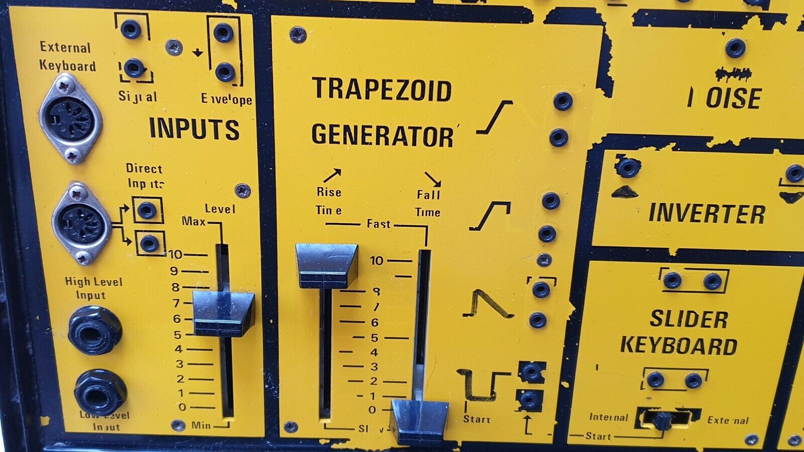 MATRIXSYNTH: EMS SYNTHI E SUITCASE SYNTH