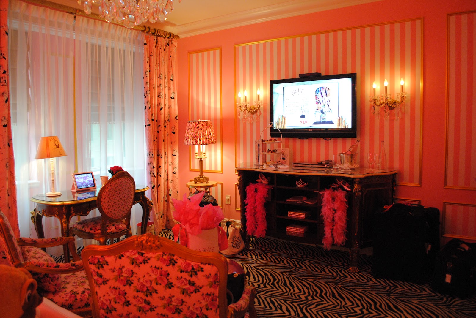 A Collection Of Our Lives: Eloise at the Plaza