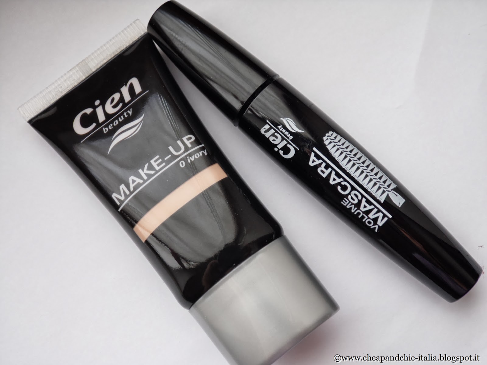Cheap & Chic: Cien beauty - Fondotinta e Volume Mascara review