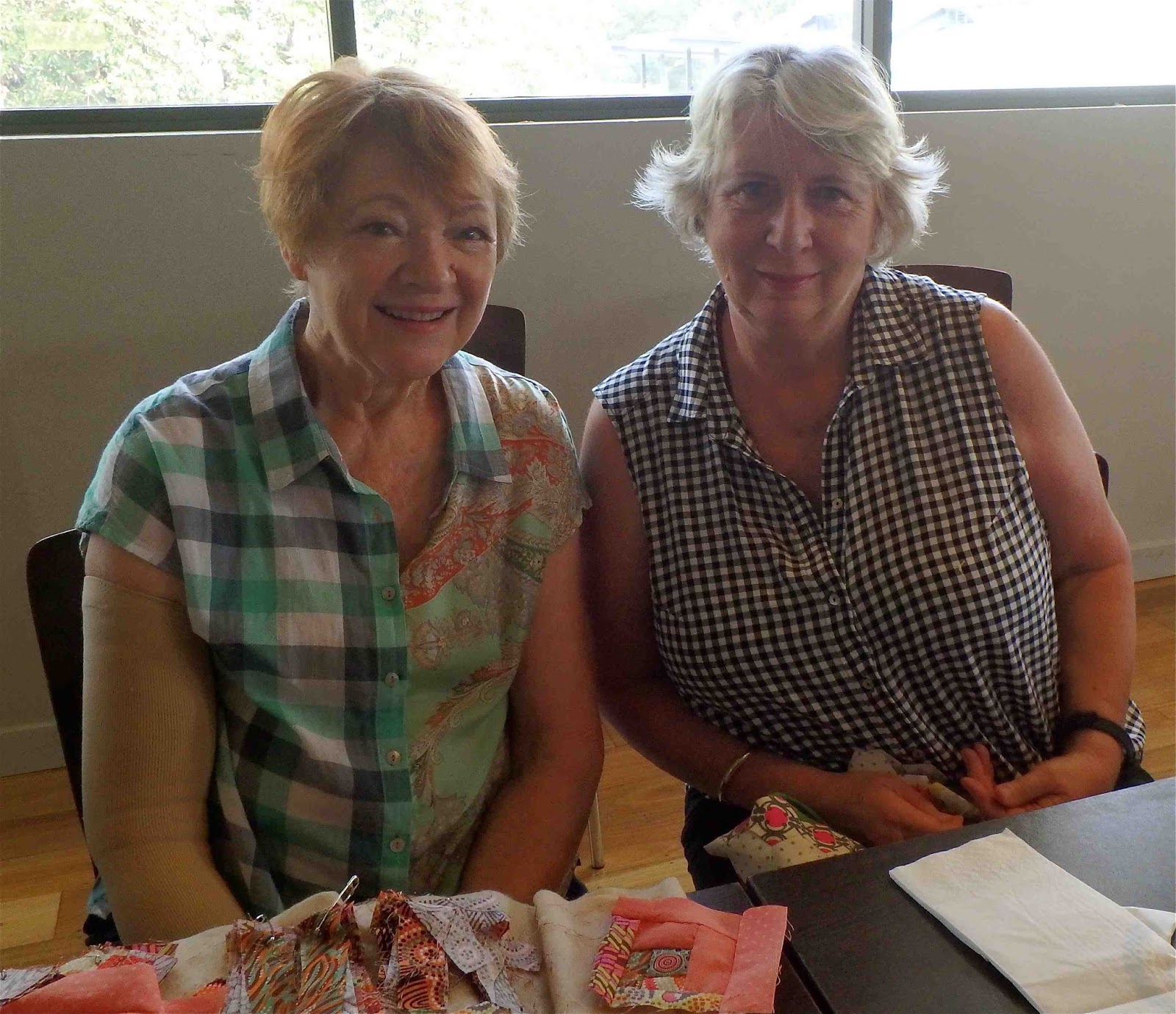 Sydney SCQuilters: Lots of lovely lovely SCQuilters, some of whom we ...