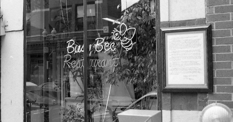 The Digital Research Library of Illinois History Journal™ : The Busy ...