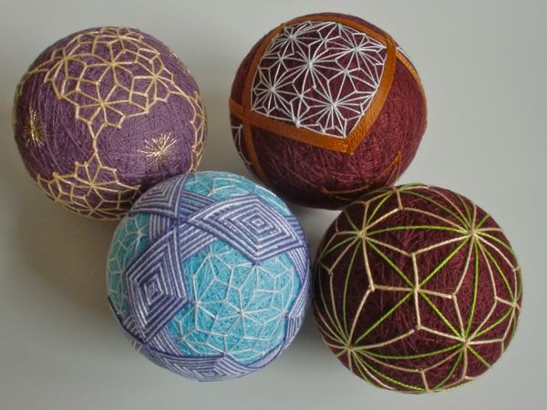 Rududu's semitropical adventures: Temari theme: flax leaf stitch