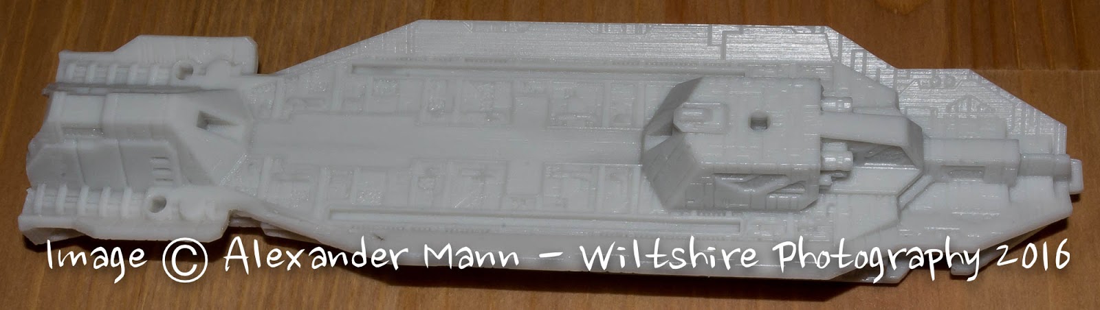 Mann's Model Moments: Halo UNSC Punic Class Supercarrier Unboxing