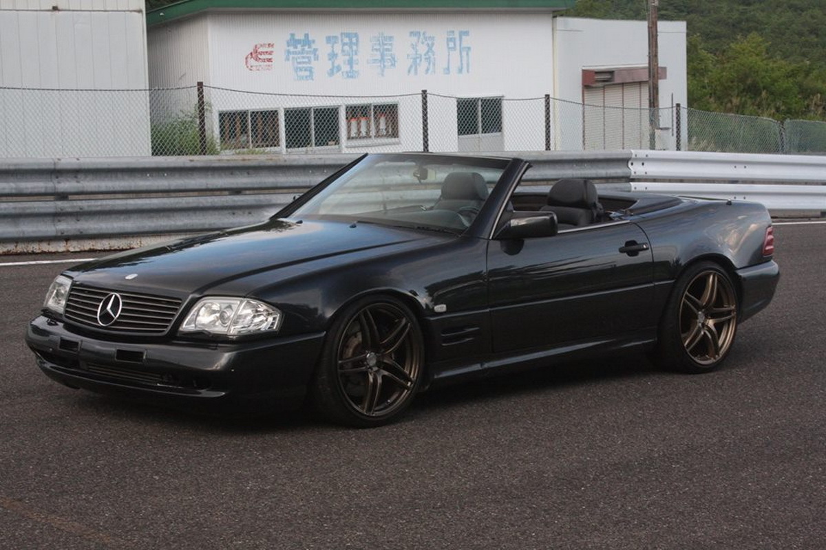 Mercedes-Benz R129 with 2JZ-GTE engine by Power Vehicles | BENZTUNING