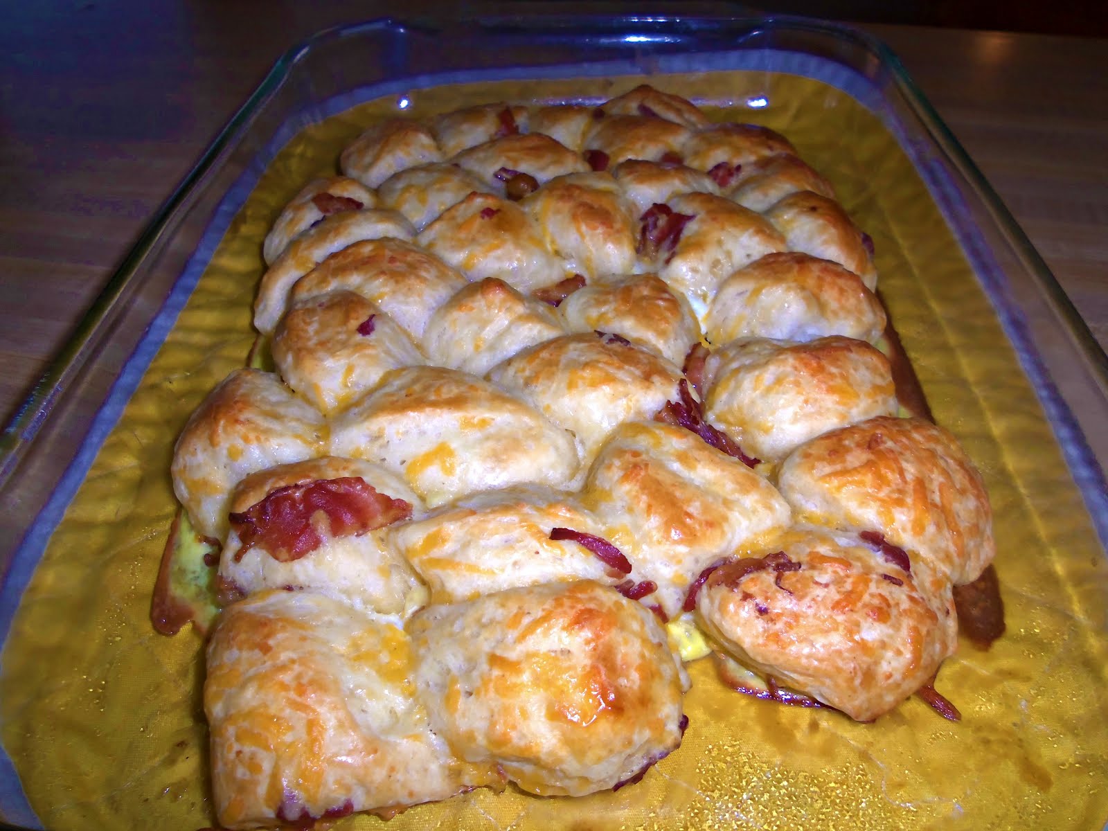 So I saw this neat thing on Pinterest...: Bacon. Egg and Cheese Pull-a ...