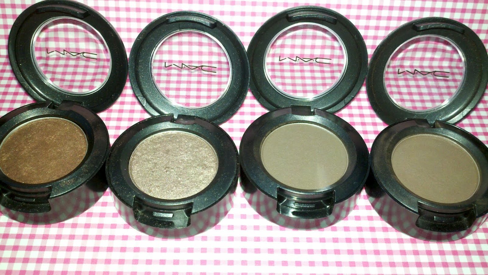 Kali's Makeup Adventures!!!: My favorite MAC shadows.