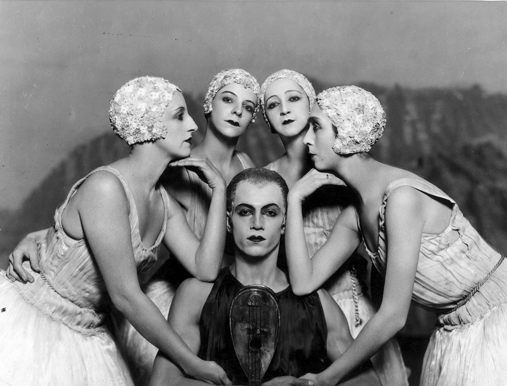 25 Gorgeous Vintage Photographs of Ballet Dancers From Between the ...