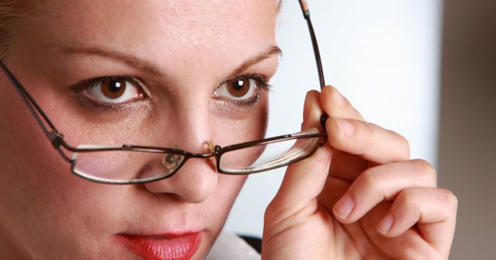 10 Hábitos que distinguem as Pessoas Inteligentes...