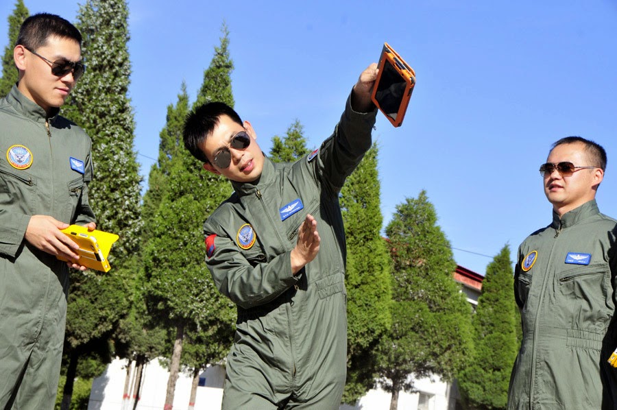 Asian Defence News: Chinese PLA Air Force pilots gets new equipment