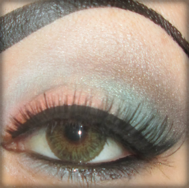 Dreadfully Divine: In the Pursuit of Fabulous- Review of EOS G307 ...