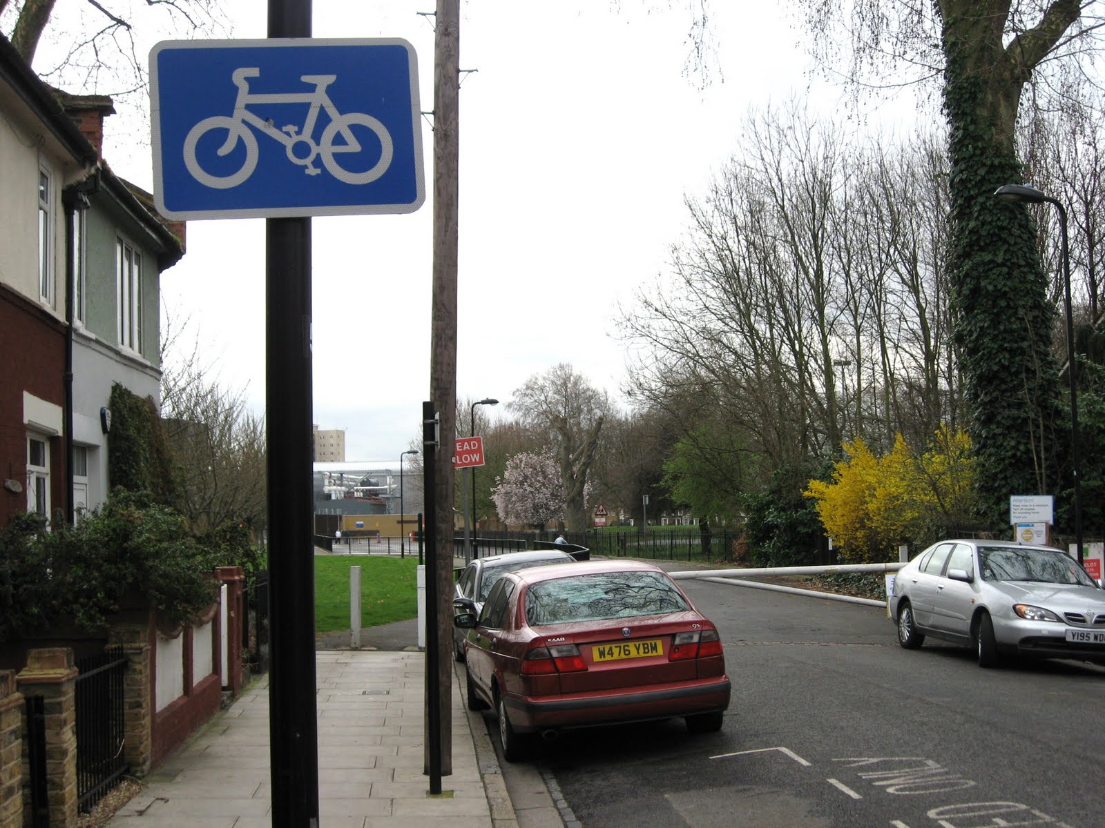 Crap Cycling & Walking in Waltham Forest: Three examples of cycle ...