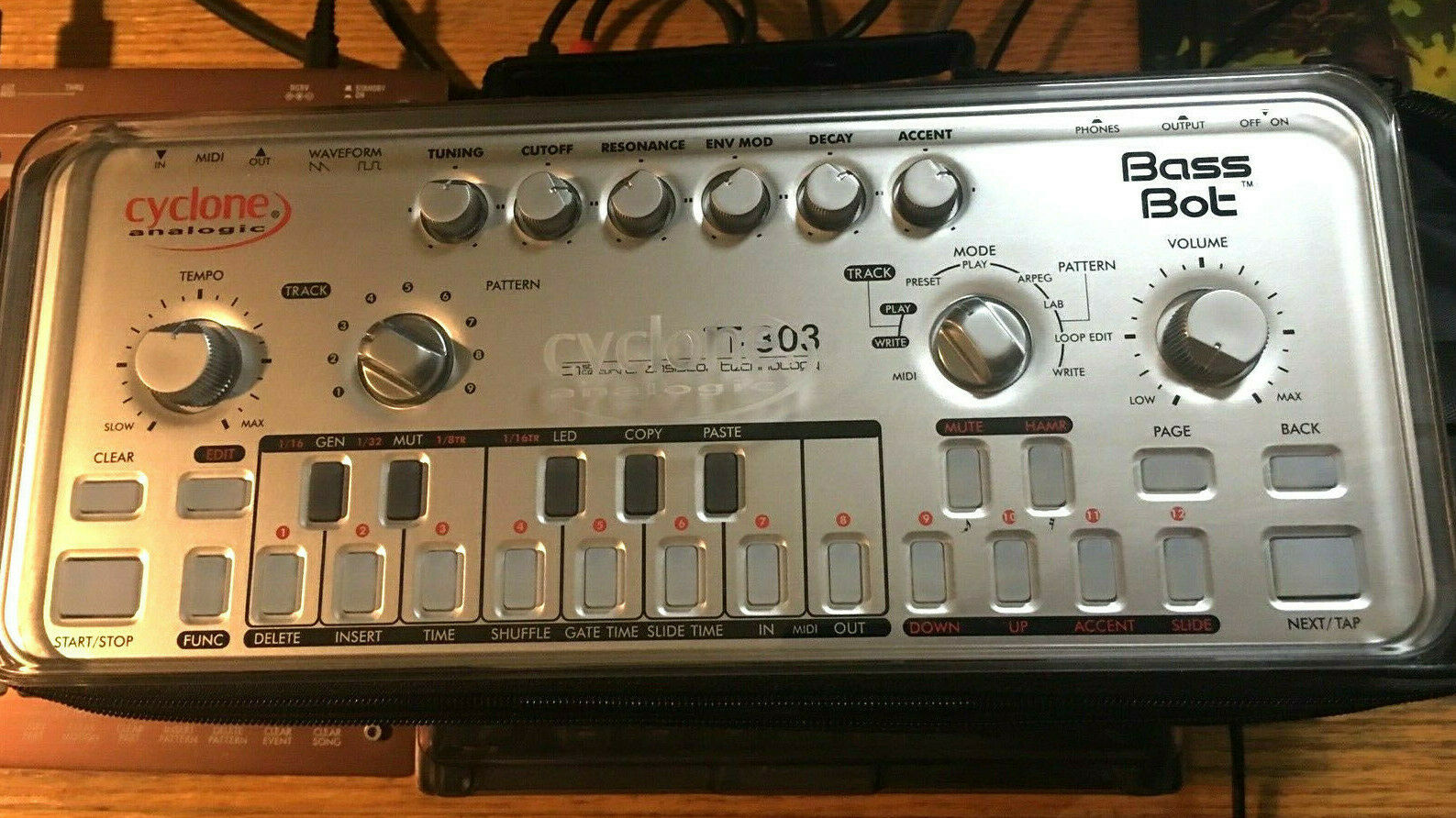 MATRIXSYNTH: Cyclone Analogic Bass Bot TT303 Mk2 SN 0001551 w/ Original ...