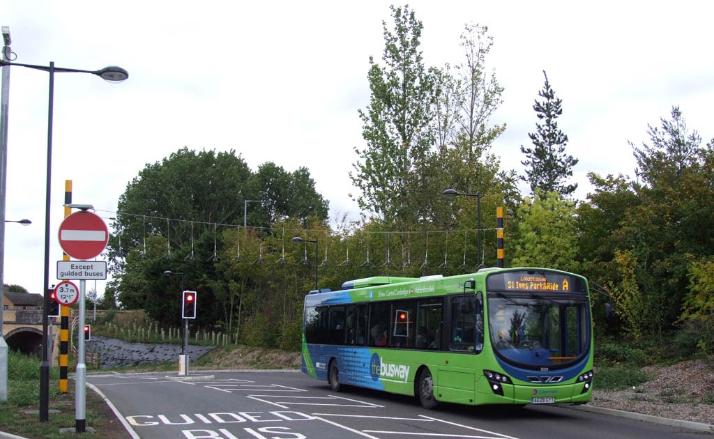 Transport Illustrated: The Cambridgeshire Guided Busway