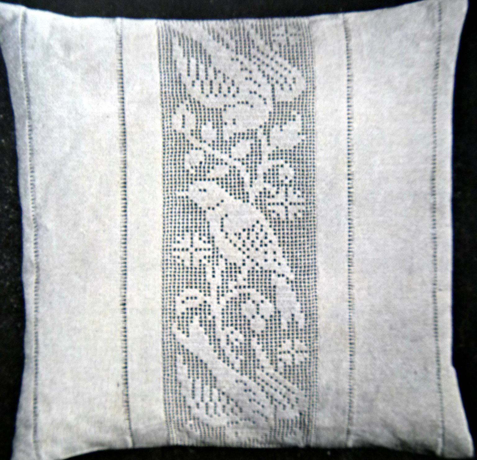 Stitch Story: Seeing the Beauty in Filet Crochet!