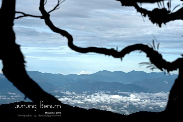 Dan's Den: Gunung Benum 2,107m