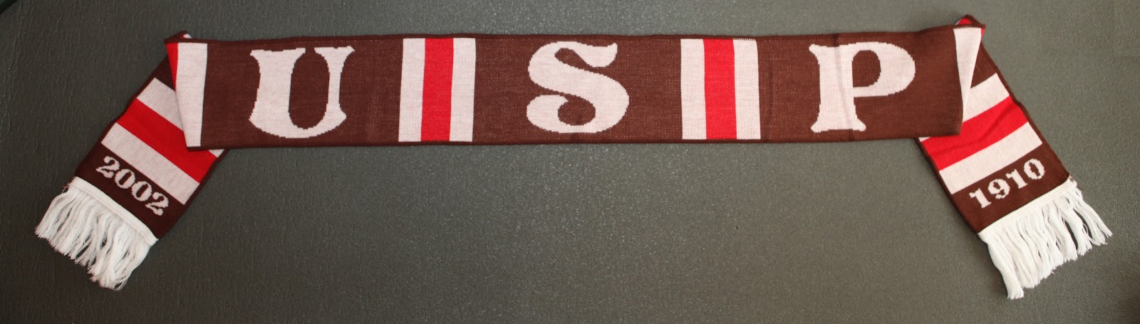 ULTRAS SCARVES: Germany