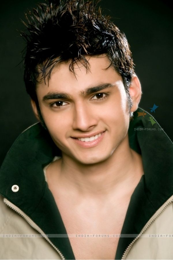 Dare to bare : Hot Indian TV Actors : Aryan Pandit